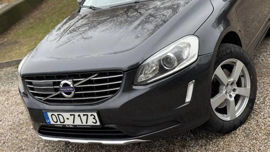 Серый Вольво ХС60 2013 в Юрмала, объемом двигателя 2.40 л и пробегом 257 тыс. км за 11950 €, фото 3 на AUTOMOTO.COM.LV