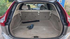 Pelēks Volvo XC60 2013 Klaipėda, ar dzinēja tilpumu 2.95 L un nobraukumu 200 tūkst. km par 4250 €, foto 12 vietnē AUTOMOTO.COM.LV