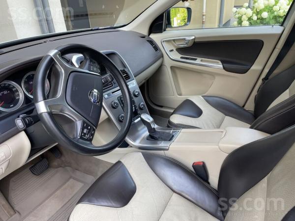 Pelēks Volvo XC60 2013 Jūrmala, ar dzinēja tilpumu 2.40 L un nobraukumu 197 tūkst. km par 10400 €, foto 4 vietnē AUTOMOTO.COM.LV