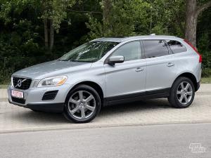 Grey Volvo XC60 2013 in Siauliai, with an engine capacity of 3.20 L and mileage of 260 thousand km for 8750 €, photo 3 on AUTOMOTO.COM.LV