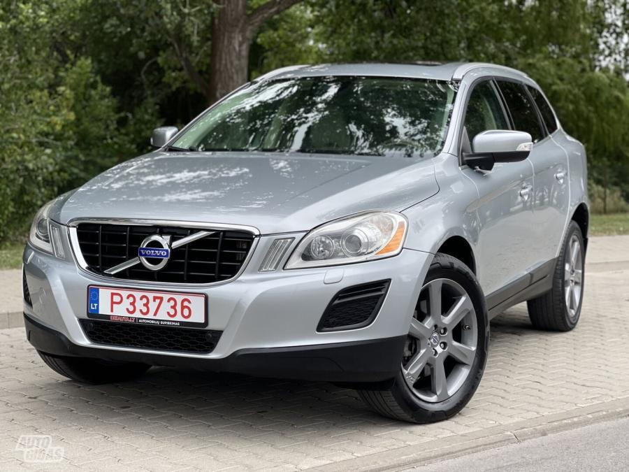 Grey Volvo XC60 2013 in Siauliai, with an engine capacity of 3.20 L and mileage of 260 thousand km for 8750 €, photo 4 on AUTOMOTO.COM.LV
