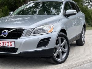 Grey Volvo XC60 2013 in Siauliai, with an engine capacity of 3.20 L and mileage of 260 thousand km for 8750 €, photo 5 on AUTOMOTO.COM.LV
