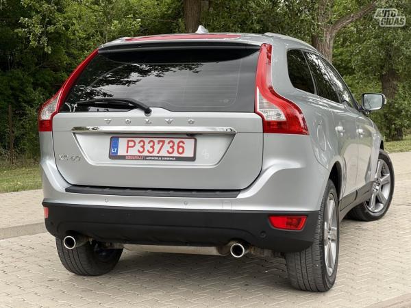 Grey Volvo XC60 2013 in Siauliai, with an engine capacity of 3.20 L and mileage of 260 thousand km for 8750 €, photo 7 on AUTOMOTO.COM.LV