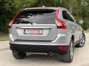 Grey Volvo XC60 2013 in Siauliai, with an engine capacity of 3.20 L and mileage of 260 thousand km for 8750 €, photo 8 on AUTOMOTO.COM.LV