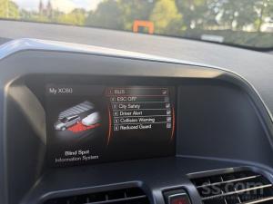 Grey Volvo XC60 2013 in Rezekne, with an engine capacity of 2.40 L and mileage of 258 thousand km for 12990 €, photo 15 on AUTOMOTO.COM.LV