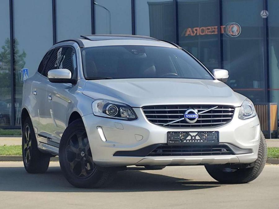 Grey Volvo XC60 2013 in Siauliai, with an engine capacity of 2.00 L and mileage of 149 thousand km for 13850 €, photo 1 on AUTOMOTO.COM.LV