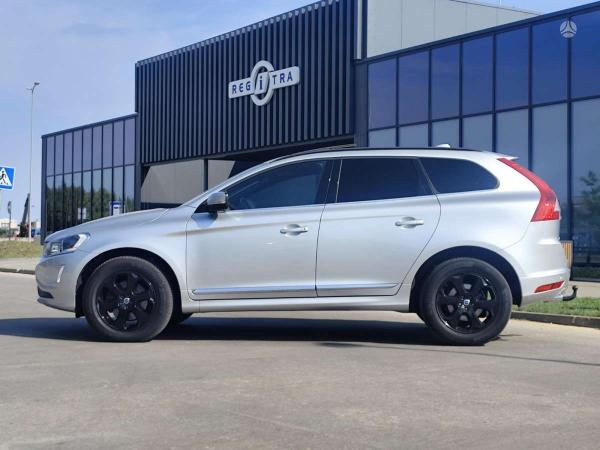 Grey Volvo XC60 2013 in Siauliai, with an engine capacity of 2.00 L and mileage of 149 thousand km for 13850 €, photo 5 on AUTOMOTO.COM.LV