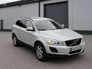 Volvo XC60 2013 in Vilnius on AUTOMOTO.COM.LV Grey Volvo XC60 2013 in Vilnius, with an engine capacity of 1.97 L and mileage of 325 thousand km for 4750 €, photo 1 on AUTOMOTO.COM.LV