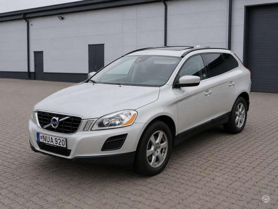 Pelēks Volvo XC60 2013 Viļņa, ar dzinēja tilpumu 1.97 L un nobraukumu 325 tūkst. km par 4750 €, foto 4 vietnē AUTOMOTO.COM.LV