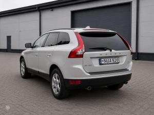 Pelēks Volvo XC60 2013 Viļņa, ar dzinēja tilpumu 1.97 L un nobraukumu 325 tūkst. km par 4750 €, foto 5 vietnē AUTOMOTO.COM.LV