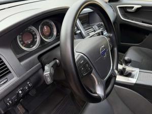 Pelēks Volvo XC60 2013 Viļņa, ar dzinēja tilpumu 1.97 L un nobraukumu 325 tūkst. km par 4750 €, foto 16 vietnē AUTOMOTO.COM.LV