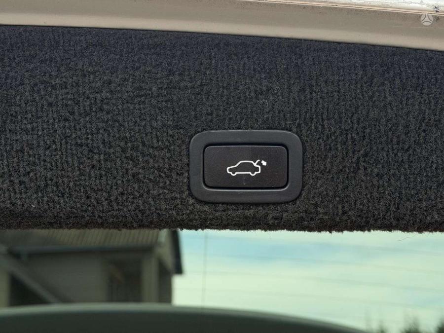 Pelēks Volvo XC60 2013 Viļņa, ar dzinēja tilpumu 1.97 L un nobraukumu 325 tūkst. km par 4750 €, foto 21 vietnē AUTOMOTO.COM.LV