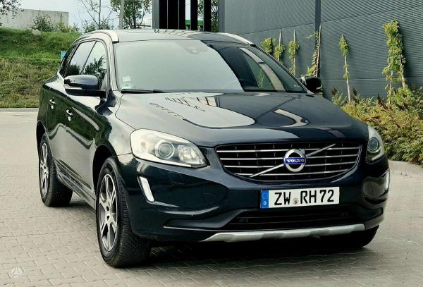 Grey Volvo XC60 2013 in Vilnius, with an engine capacity of 2.40 L and mileage of 149 thousand km for 14300 €, photo 7 on AUTOMOTO.COM.LV