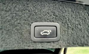 Grey Volvo XC60 2013 in Vilnius, with an engine capacity of 2.40 L and mileage of 149 thousand km for 14300 €, photo 19 on AUTOMOTO.COM.LV