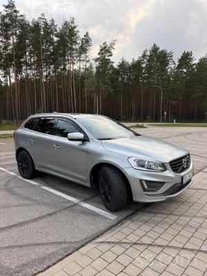 Grey Volvo XC60 2013 in Riga, with an engine capacity of 2.40 L and mileage of 198 thousand km for 12500 €, photo 5 on AUTOMOTO.COM.LV