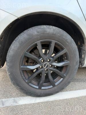 Grey Volvo XC60 2013 in Riga, with an engine capacity of 2.40 L and mileage of 198 thousand km for 12500 €, photo 17 on AUTOMOTO.COM.LV
