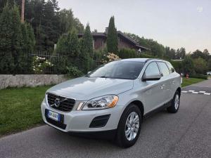 Grey Volvo XC60 2013 in Vilnius, with an engine capacity of 1.98 L and mileage of 155 thousand km for 7800 €, photo 5 on AUTOMOTO.COM.LV