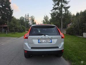 Grey Volvo XC60 2013 in Vilnius, with an engine capacity of 1.98 L and mileage of 155 thousand km for 7800 €, photo 9 on AUTOMOTO.COM.LV