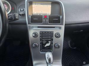 Grey Volvo XC60 2013 in Vilnius, with an engine capacity of 1.98 L and mileage of 155 thousand km for 7800 €, photo 15 on AUTOMOTO.COM.LV