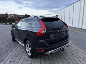 Grey Volvo XC60 2013 in Raseiniai, with an engine capacity of 1.98 L and mileage of 274 thousand km for 8750 €, photo 7 on AUTOMOTO.COM.LV
