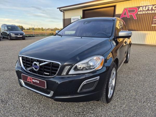 Pelēks Volvo XC60 2013 Viļņa, ar dzinēja tilpumu 2.00 L un nobraukumu 190 tūkst. km par 11500 €, foto 1 vietnē AUTOMOTO.COM.LV