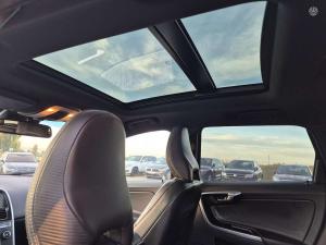 Серый Вольво ХС60 2013 в Куршенай, объемом двигателя 1.98 л и пробегом 190 тыс. км за 11400 €, фото 15 на AUTOMOTO.COM.LV