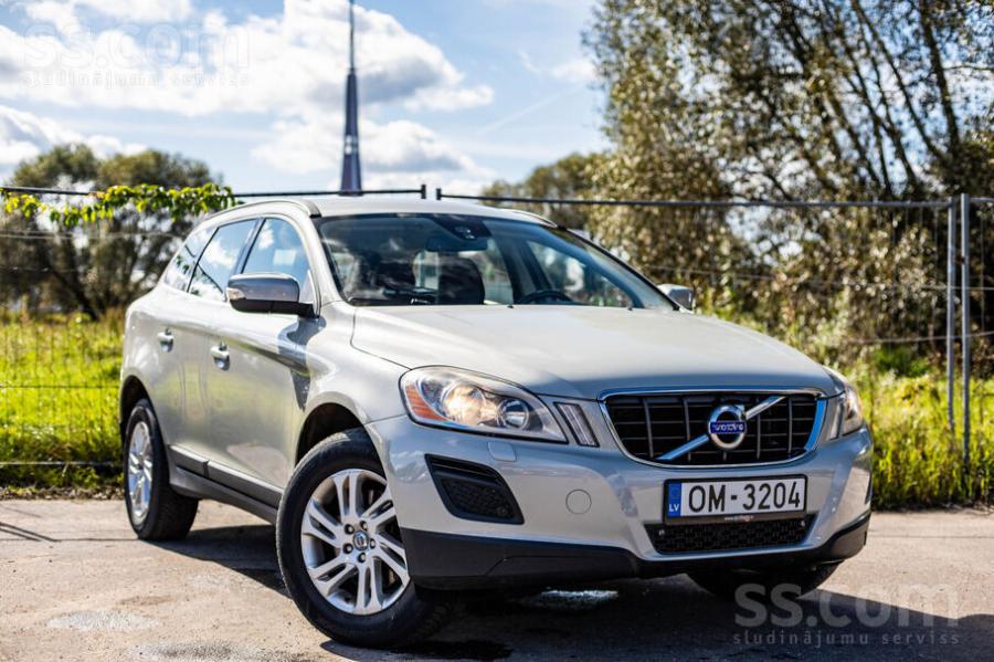Pelēks Volvo XC60 2013 Rīga, ar dzinēja tilpumu 2.00 L un nobraukumu 228 tūkst. km par 10590 €, foto 3 vietnē AUTOMOTO.COM.LV