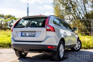 Pelēks Volvo XC60 2013 Rīga, ar dzinēja tilpumu 2.00 L un nobraukumu 228 tūkst. km par 10590 €, foto 8 vietnē AUTOMOTO.COM.LV