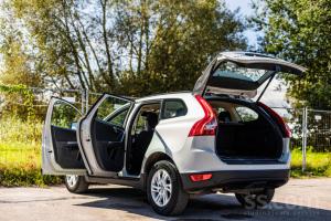Pelēks Volvo XC60 2013 Rīga, ar dzinēja tilpumu 2.00 L un nobraukumu 228 tūkst. km par 10590 €, foto 10 vietnē AUTOMOTO.COM.LV