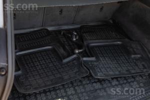Pelēks Volvo XC60 2013 Rīga, ar dzinēja tilpumu 2.00 L un nobraukumu 228 tūkst. km par 10590 €, foto 12 vietnē AUTOMOTO.COM.LV