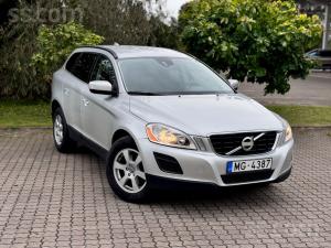 Grey Volvo XC60 2013 in Riga, with an engine capacity of 2.40 L and mileage of 346 thousand km for 6990 €, photo 3 on AUTOMOTO.COM.LV