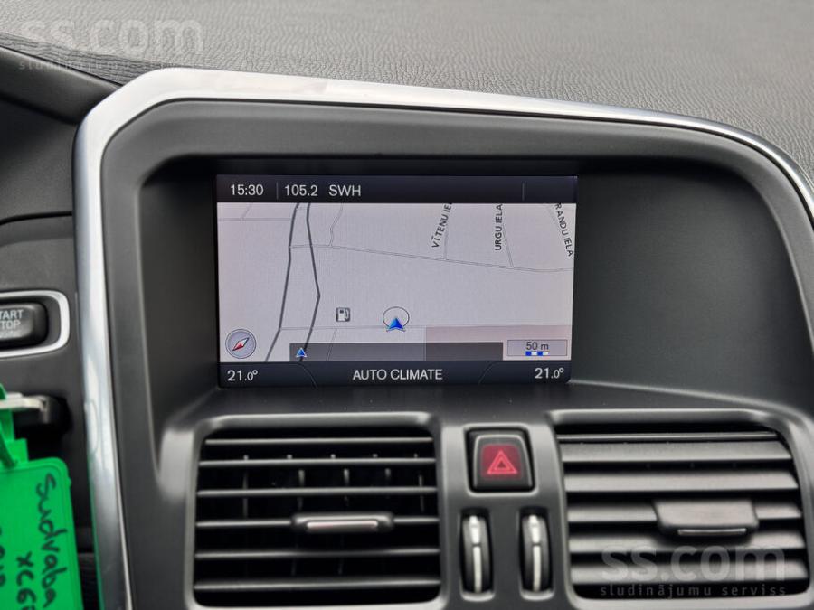 Grey Volvo XC60 2013 in Riga, with an engine capacity of 2.40 L and mileage of 346 thousand km for 6990 €, photo 16 on AUTOMOTO.COM.LV