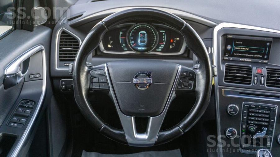 Pelēks Volvo XC60 2013 Rīga, ar dzinēja tilpumu 2.40 L un nobraukumu 335 tūkst. km par 9990 €, foto 15 vietnē AUTOMOTO.COM.LV