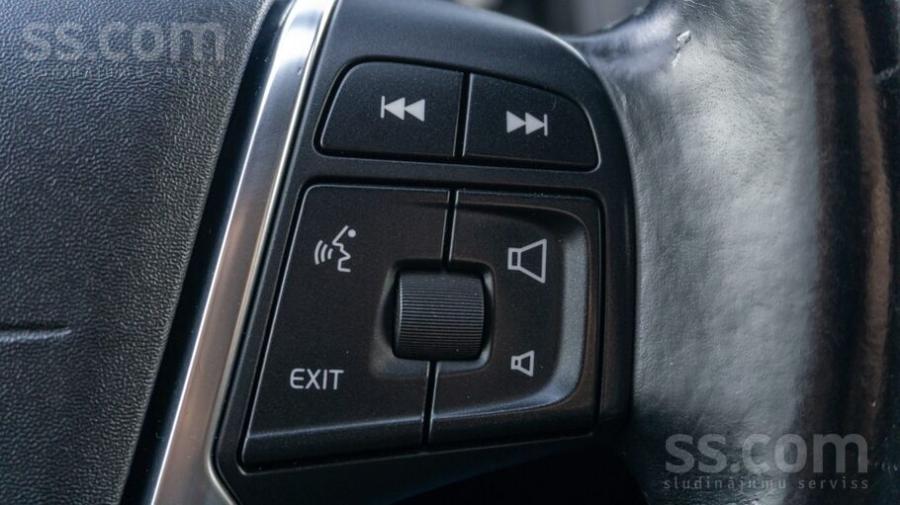 Pelēks Volvo XC60 2013 Rīga, ar dzinēja tilpumu 2.40 L un nobraukumu 335 tūkst. km par 9990 €, foto 19 vietnē AUTOMOTO.COM.LV