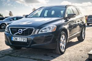 Grey Volvo XC60 2013 in Riga, with an engine capacity of 2.00 L and mileage of 229 thousand km for 9950 €, photo 4 on AUTOMOTO.COM.LV