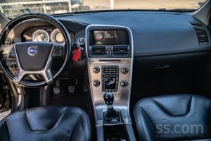Grey Volvo XC60 2013 in Riga, with an engine capacity of 2.00 L and mileage of 229 thousand km for 9950 €, photo 6 on AUTOMOTO.COM.LV