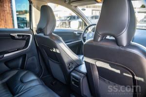 Grey Volvo XC60 2013 in Riga, with an engine capacity of 2.00 L and mileage of 229 thousand km for 9950 €, photo 18 on AUTOMOTO.COM.LV