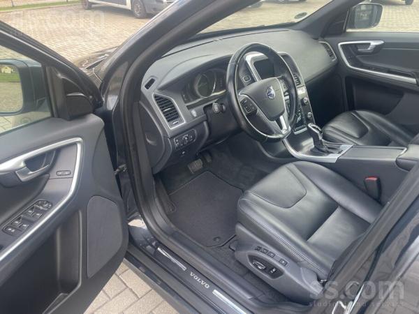 Pelēks Volvo XC60 2014 Ogre, ar dzinēja tilpumu 2.40 L un nobraukumu 250 tūkst. km par 15270 €, foto 10 vietnē AUTOMOTO.COM.LV