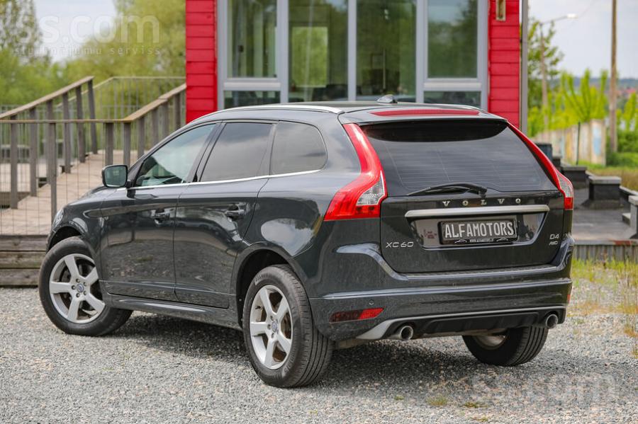 Pelēks Volvo XC60 2014 Rīga, ar dzinēja tilpumu 2.40 L un nobraukumu 0 tūkst. km par 12990 €, foto 3 vietnē AUTOMOTO.COM.LV