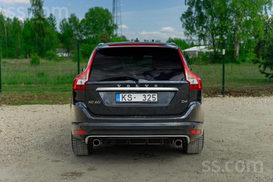 Grey Volvo XC60 2014 in Riga, with an engine capacity of 2.00 L and mileage of 0 thousand km for 10990 €, photo 5 on AUTOMOTO.COM.LV