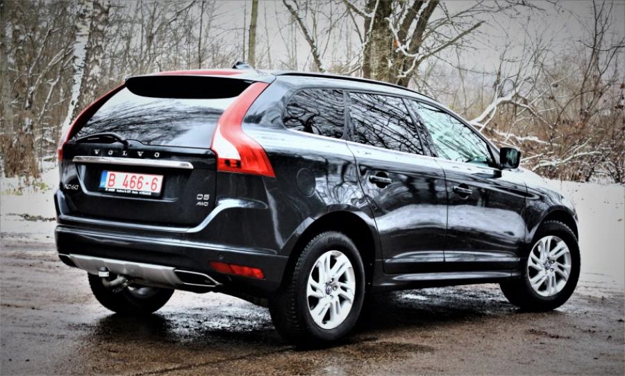Grey Volvo XC60 2014 in Riga, with an engine capacity of 2.40 L and mileage of 247 thousand km for 12790 €, photo 5 on AUTOMOTO.COM.LV