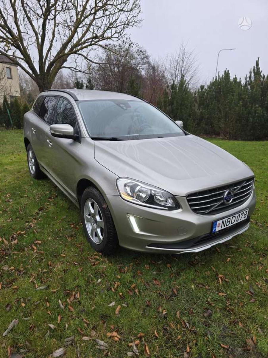 Grey Volvo XC60 2014 in Klaipeda, with an engine capacity of 1.98 L and mileage of 183 thousand km for 11000 €, photo 1 on AUTOMOTO.COM.LV