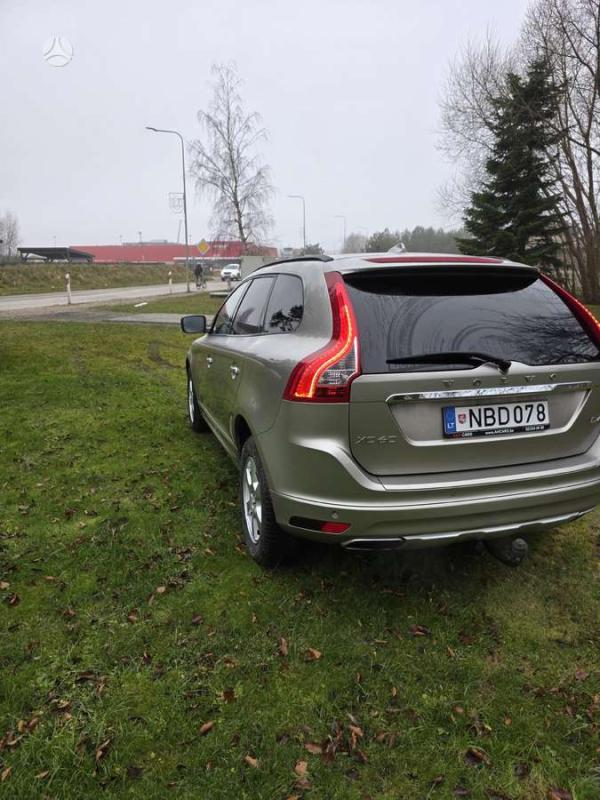 Grey Volvo XC60 2014 in Klaipeda, with an engine capacity of 1.98 L and mileage of 183 thousand km for 11000 €, photo 7 on AUTOMOTO.COM.LV