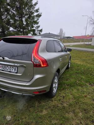 Grey Volvo XC60 2014 in Klaipeda, with an engine capacity of 1.98 L and mileage of 183 thousand km for 11000 €, photo 8 on AUTOMOTO.COM.LV