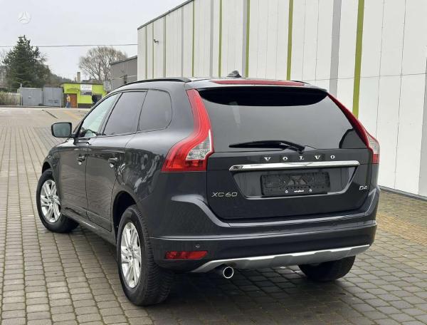 Grey Volvo XC60 2014 in Raseiniai, with an engine capacity of 1.98 L and mileage of 244 thousand km for 9999 €, photo 4 on AUTOMOTO.COM.LV