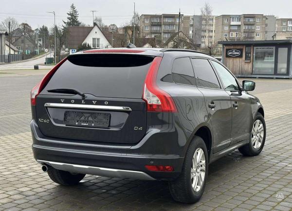Grey Volvo XC60 2014 in Raseiniai, with an engine capacity of 1.98 L and mileage of 244 thousand km for 9999 €, photo 5 on AUTOMOTO.COM.LV