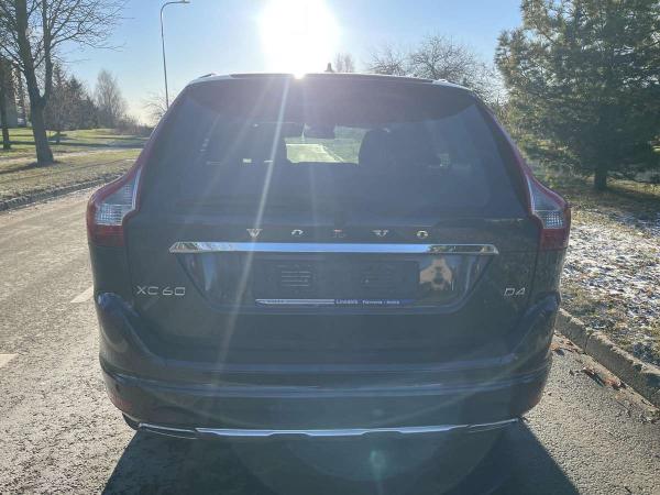 Pelēks Volvo XC60 2014 Panevēža, ar dzinēja tilpumu 2.00 L un nobraukumu 250 tūkst. km par 9800 €, foto 5 vietnē AUTOMOTO.COM.LV
