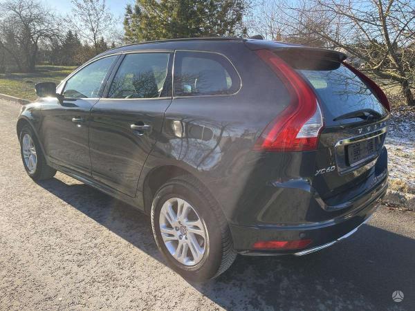 Pelēks Volvo XC60 2014 Panevēža, ar dzinēja tilpumu 2.00 L un nobraukumu 250 tūkst. km par 9800 €, foto 6 vietnē AUTOMOTO.COM.LV
