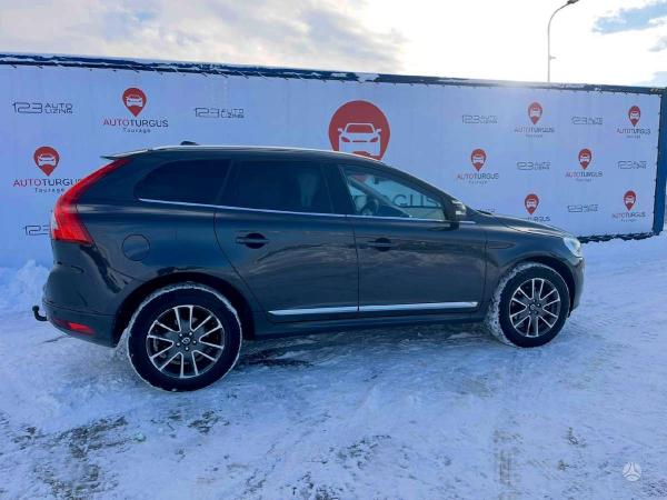 Grey Volvo XC60 2014 in Taurage, with an engine capacity of 1.98 L and mileage of 254 thousand km for 9900 €, photo 6 on AUTOMOTO.COM.LV
