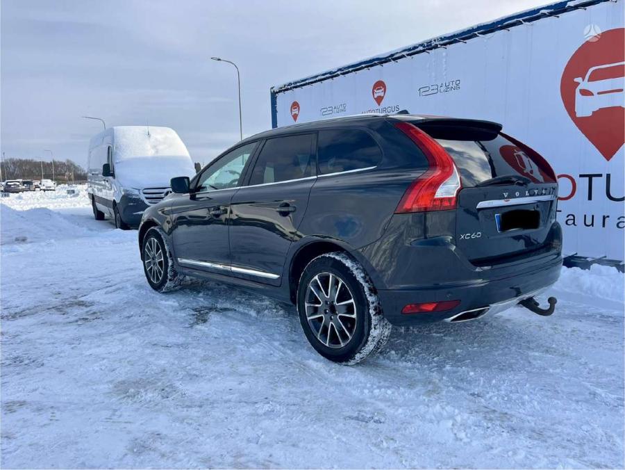 Grey Volvo XC60 2014 in Taurage, with an engine capacity of 1.98 L and mileage of 254 thousand km for 9900 €, photo 15 on AUTOMOTO.COM.LV
